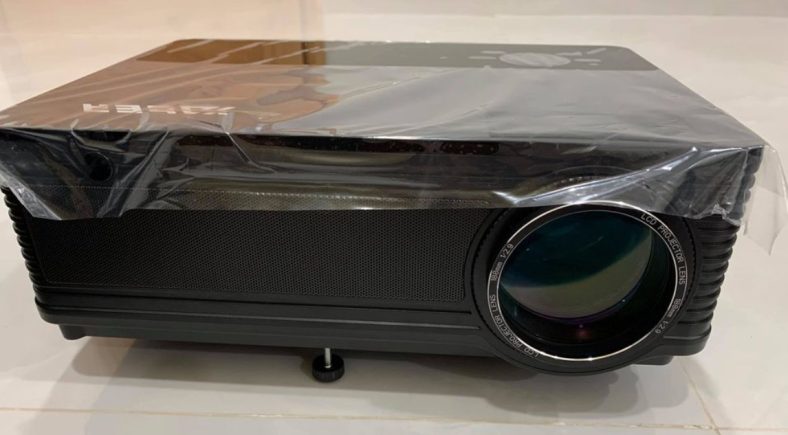 Best projector under 200 - Top 10 Picks in 2023 | TechPicko