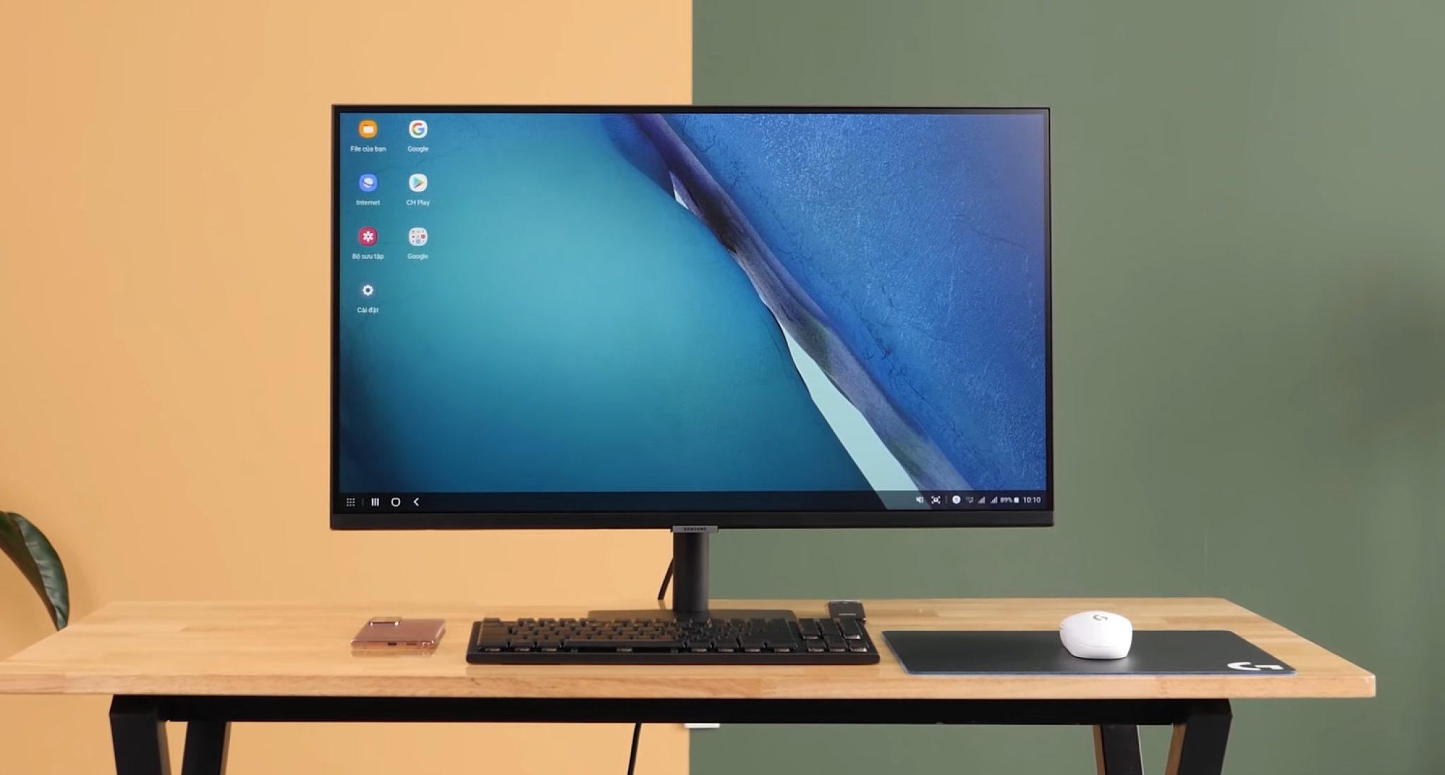 How do I connect my HDMI monitor to a USB port?