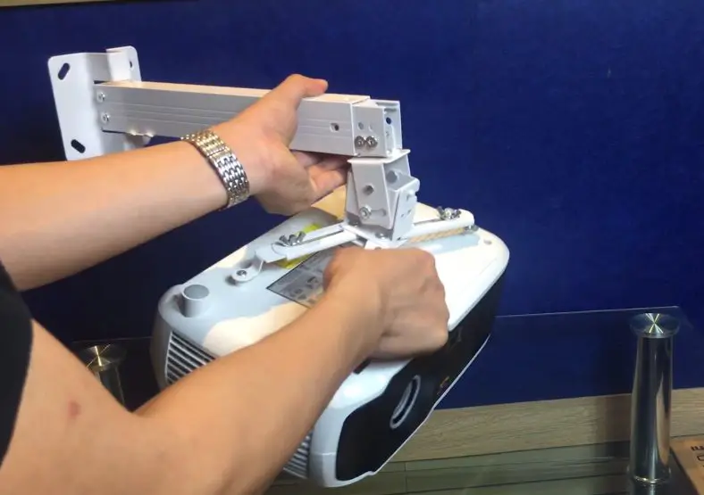 How to mount a projector on a vaulted ceiling? - TechPicko